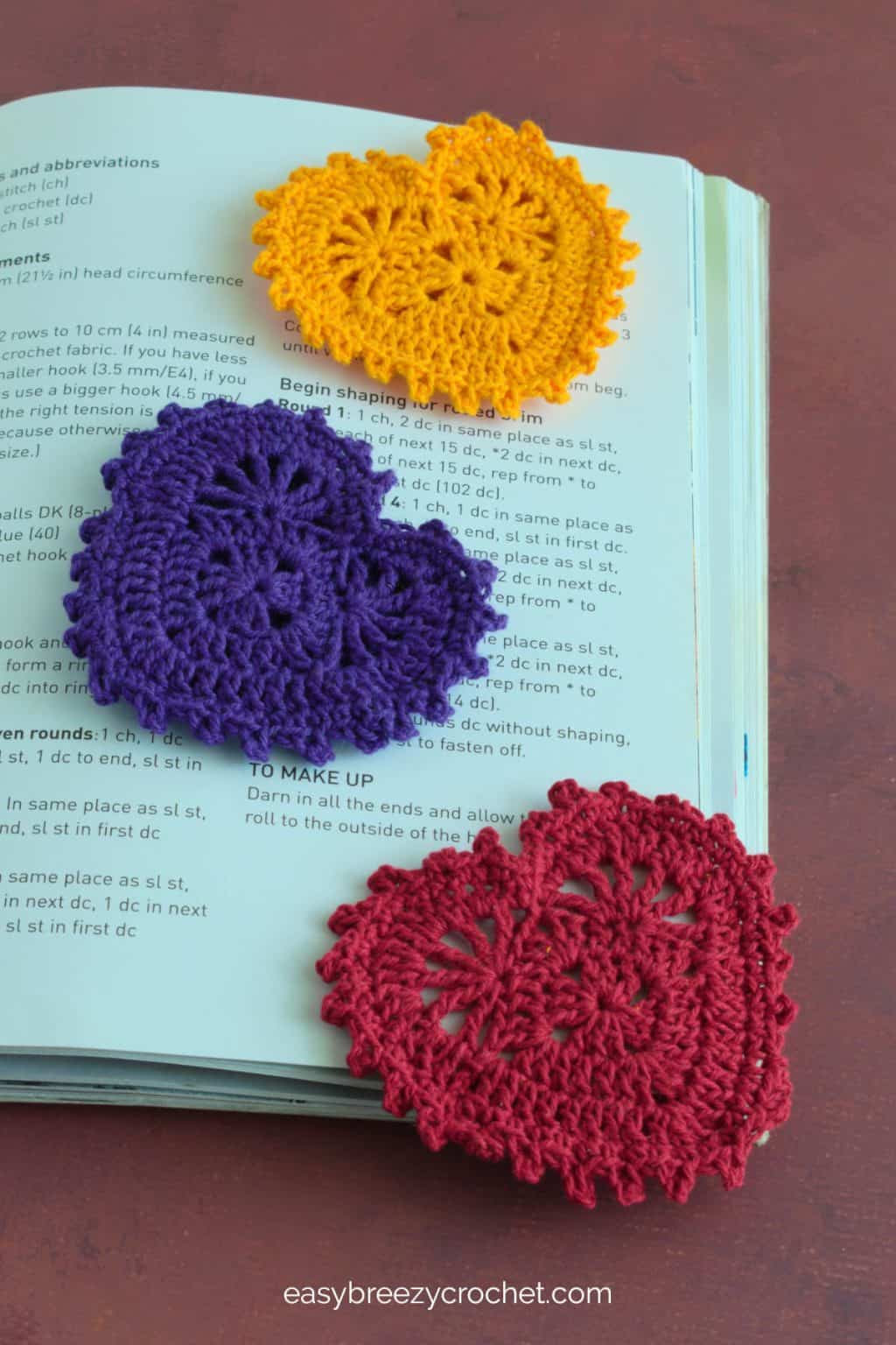 Crochet Heart Corner Bookmark | Easy Breezy Crochet