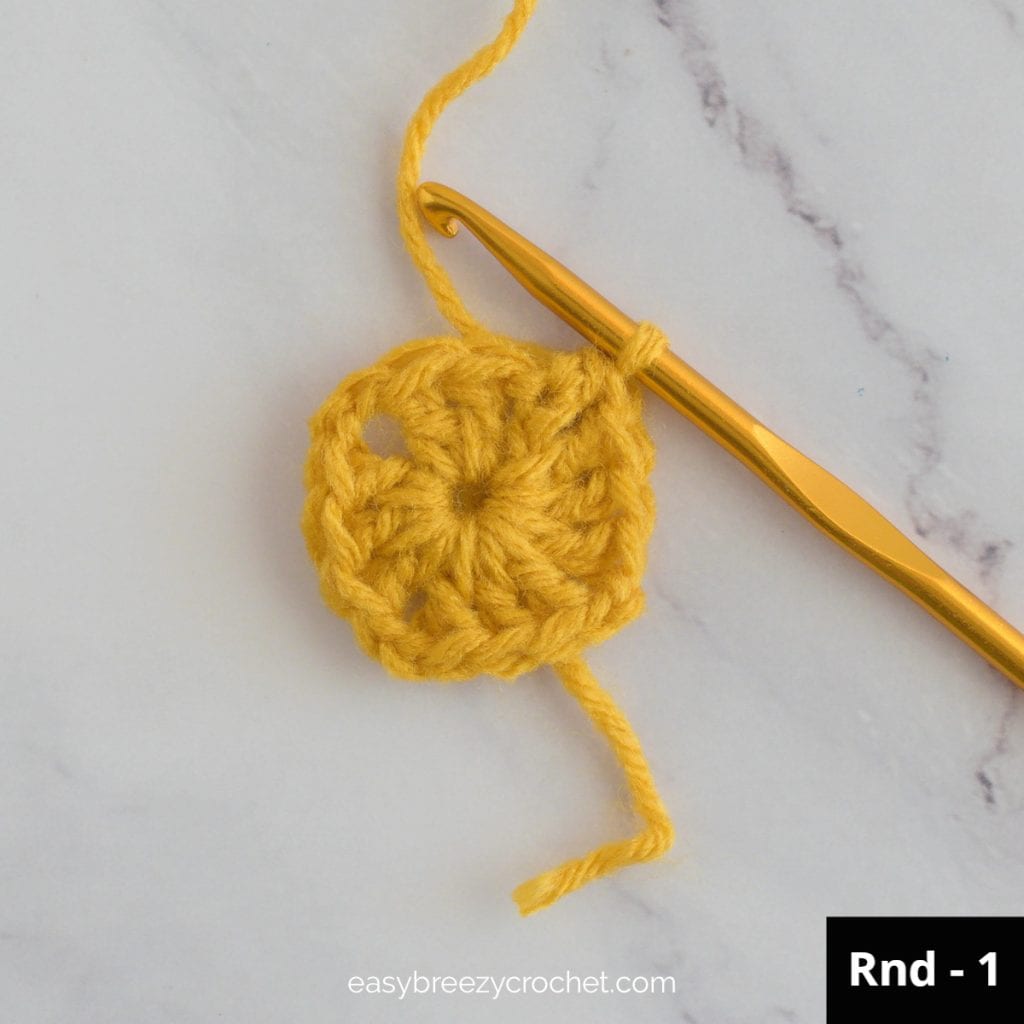 Mitered Granny Square | Easy Breezy Crochet