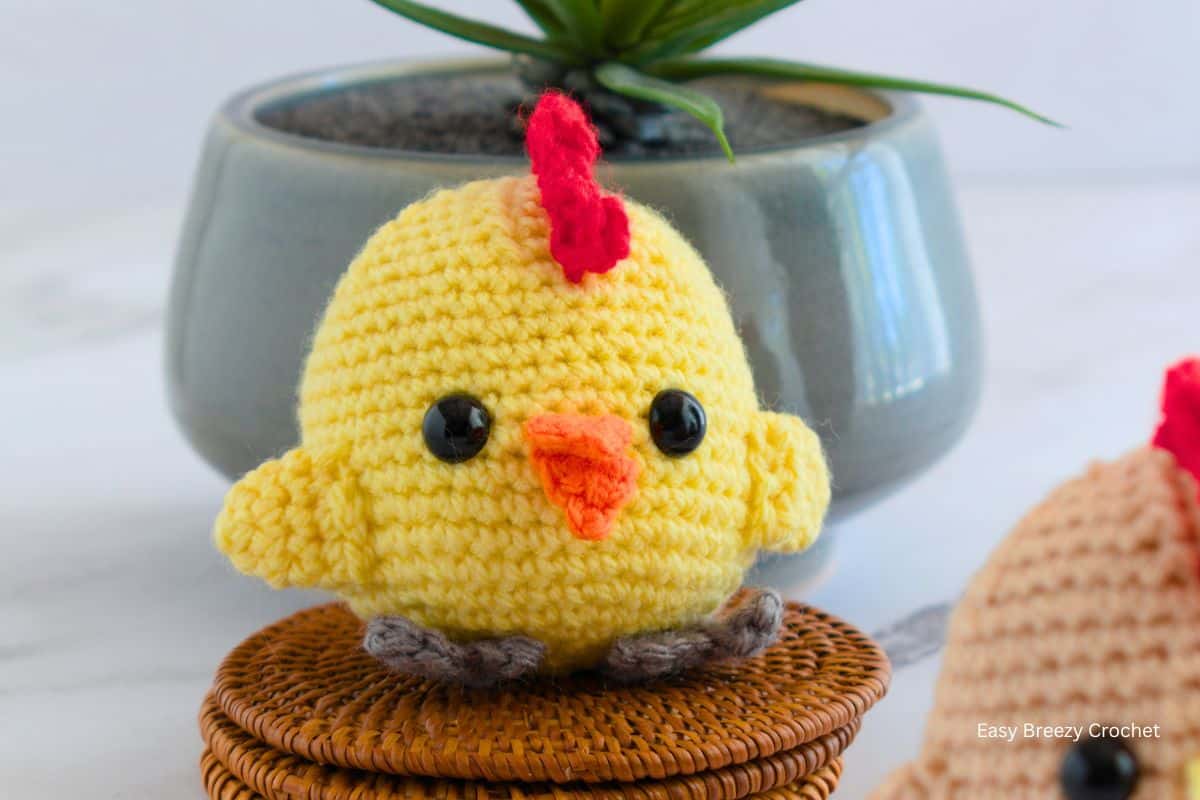 Chubby Chick - Crochet Chicken Pattern | Easy Breezy Crochet